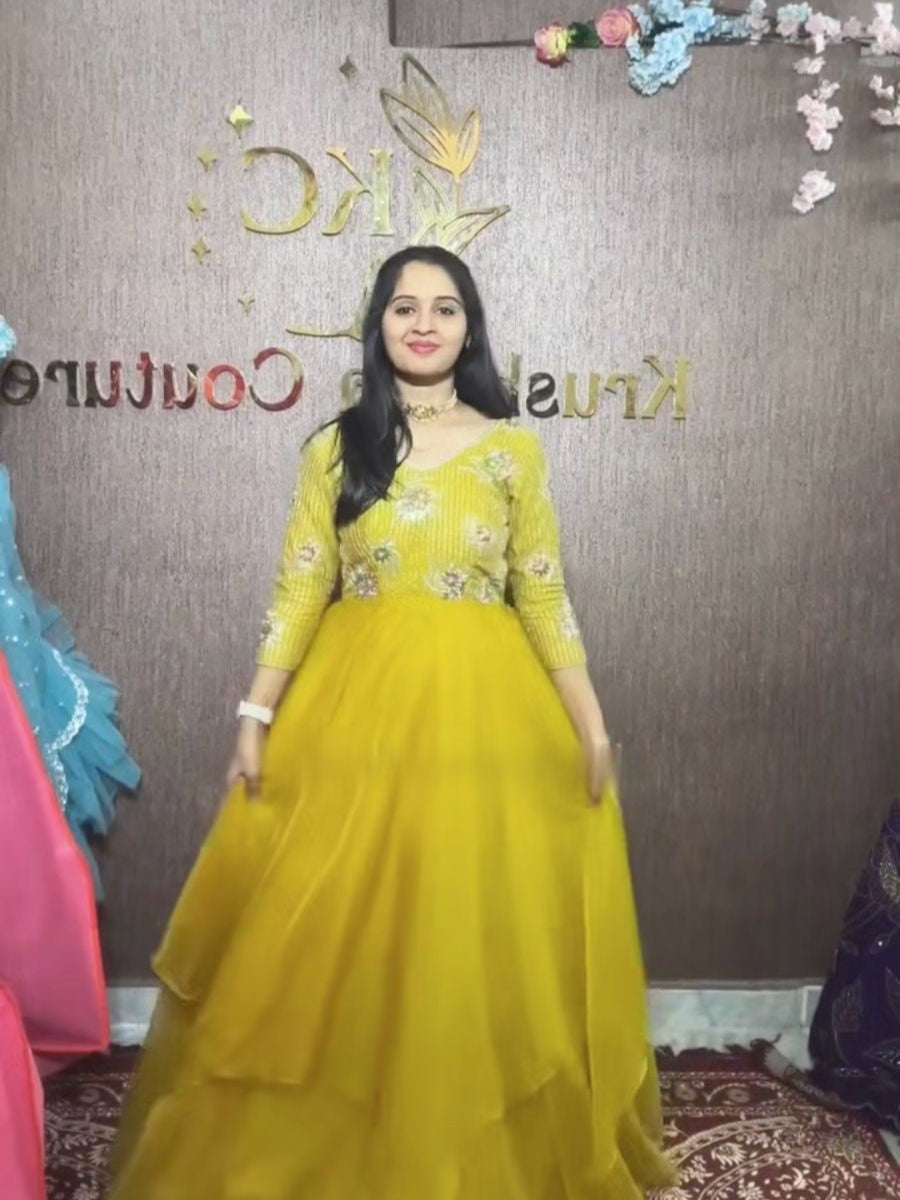 GOWNS – Swaya World